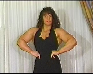 Poses - Front Lat Spread